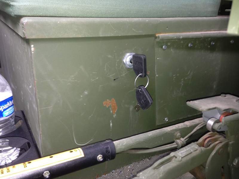 KEYED BATTERY CUTOFF SWITCH FOR 5-TON M939 – thosemilitaryguys